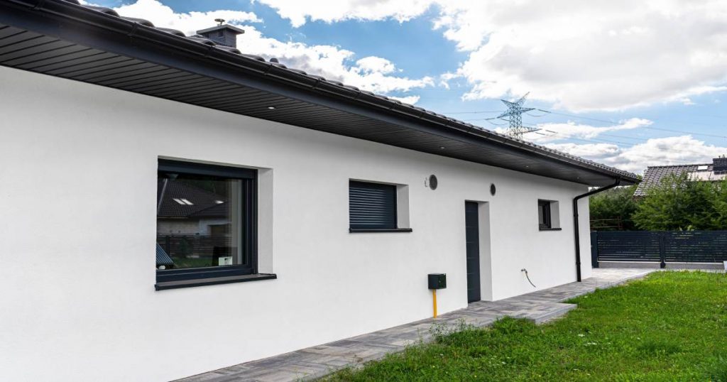 Witte Crepi: Tips Voor Reinigen & Onderhouden 2024 | Bobex.be